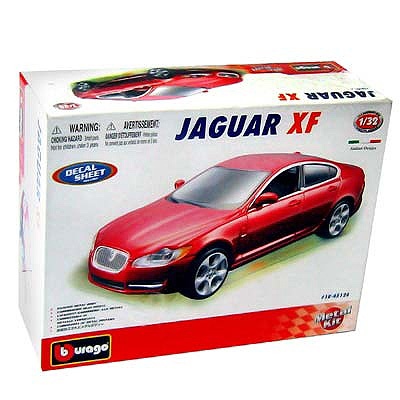 KIT 1:32 STREET JAGUAR BU45124