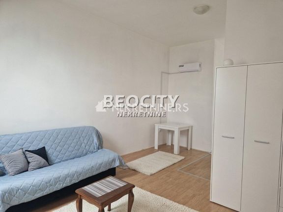 Novi Sad, Rotkvarija, Kisačka , 0.5, 32m2, 250EUR