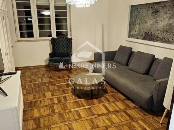 Vračar, Kalenić pijaca, 3.0 stan, 92m2, 1000 EUR