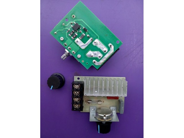 AC 220V 4000W SCR Regulator napona.