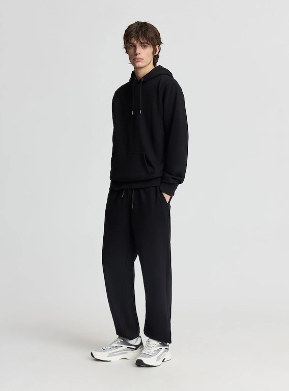 Jednobojne trenerke jogger pantalone - Crna