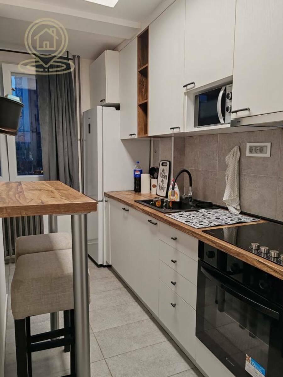 Izdavanje Dvosobnog Modernog Stana | 46 m² | Terasa | Namešten