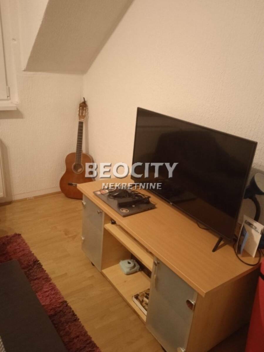 Novi Sad, Centar, Futoška , 1.5, 33m2, 300EUR