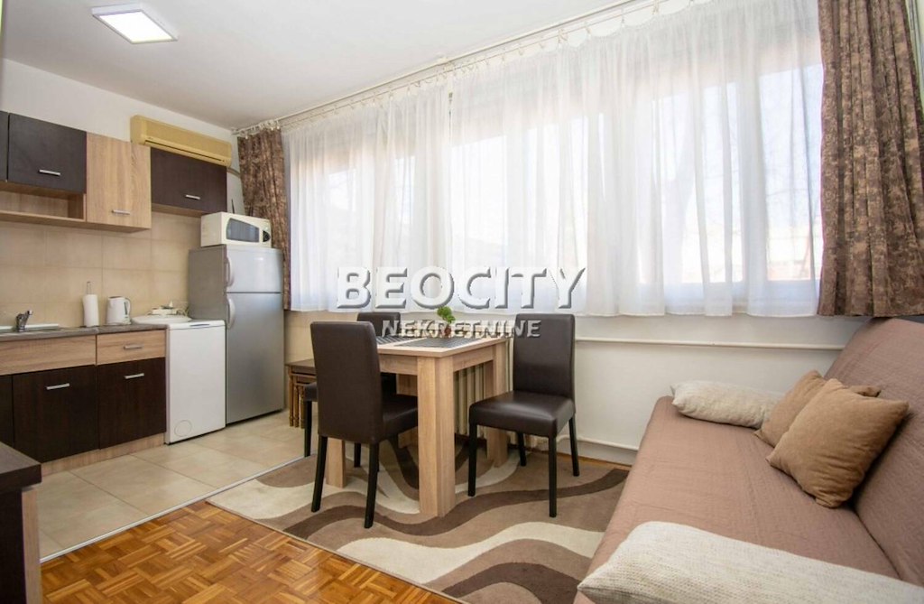 Novi Beograd, Stari Merkator, , 1.5, 35m2, 550EUR