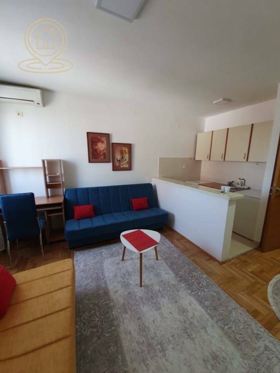 Izdavanje stanova Novi Sad – Grbavica | Nameštena garsonjera 28 m2 | Odličn