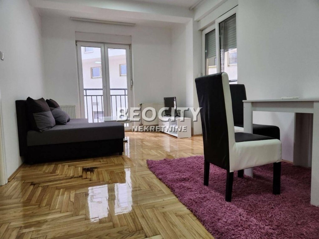 Novi Sad, Centar, Laze Kostića , 2.0, 48m2, 450EUR
