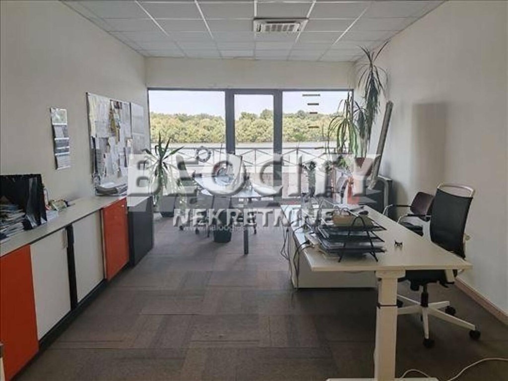 Novi Beograd, Hotel Jugoslavija, Kej oslobođenja, 12.0, 400m2, 6000EUR