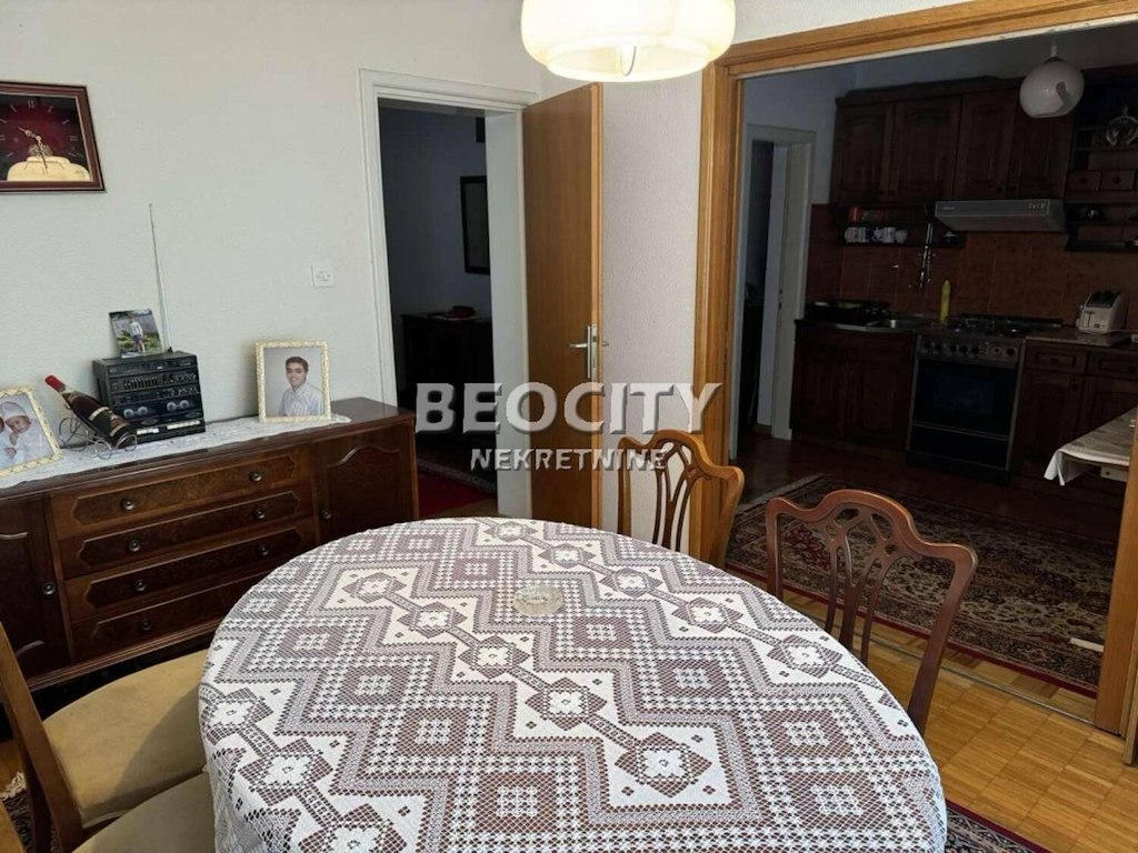 Grocka, Leštane, Doce Markovića, 5.0, 340m2, 240000EUR