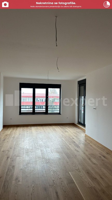 Poslovni prostor za izdavanje BEZ PROVIZIJE: Troiposoban, 92m², Vojvode Stepe, Voždovac - 1100€