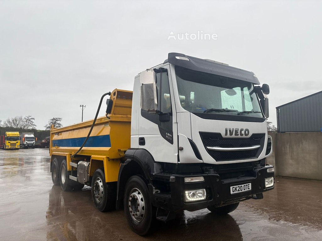 IVECO Trakker 420 8x4 Steel Tipper kiper