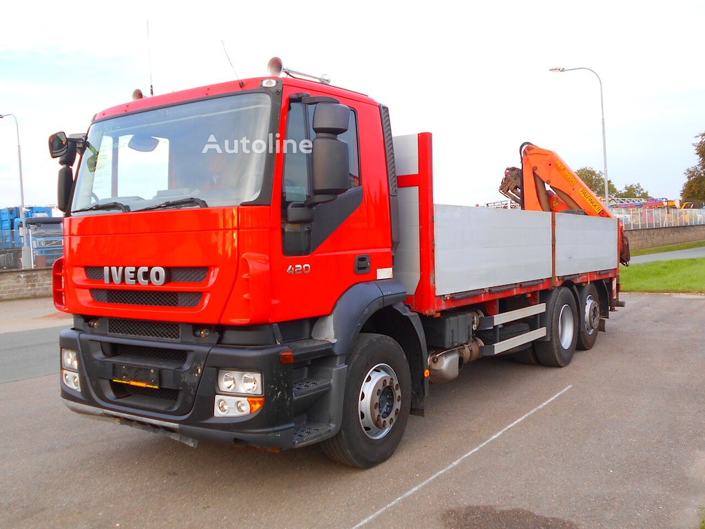 IVECO Stralis kamion s ravnom platformom < 3.5t