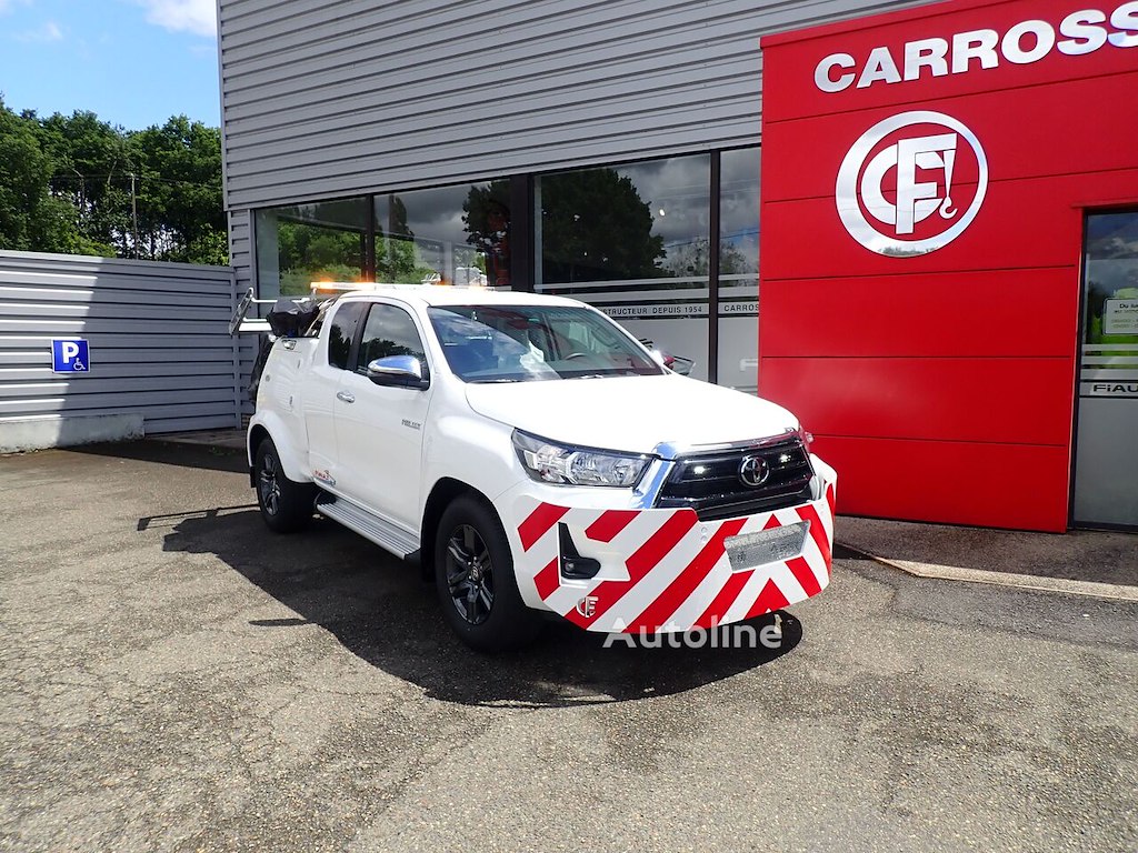 Novi Toyota Hilux šlep auto < 3.5t