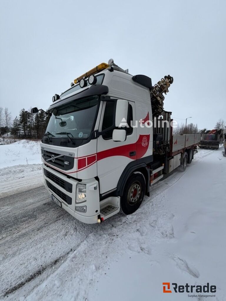 Prodaje se Volvo FM kamion s ravnom platformom na aukciji