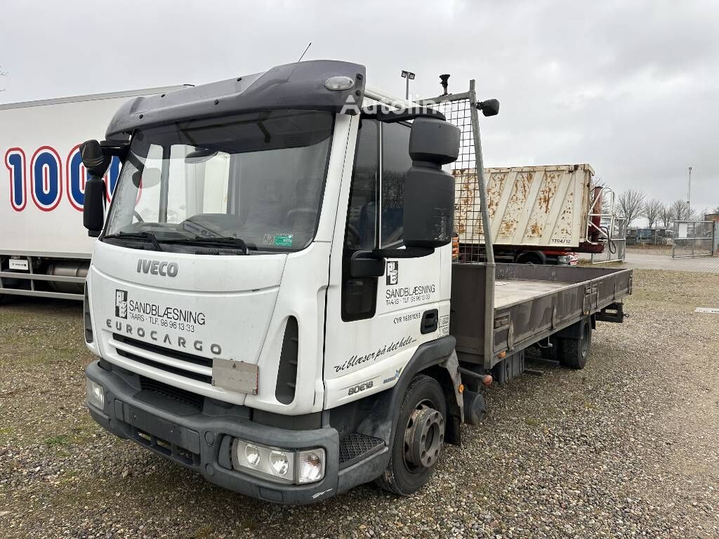 IVECO Eurocargo 80 E18 kamion s ravnom platformom