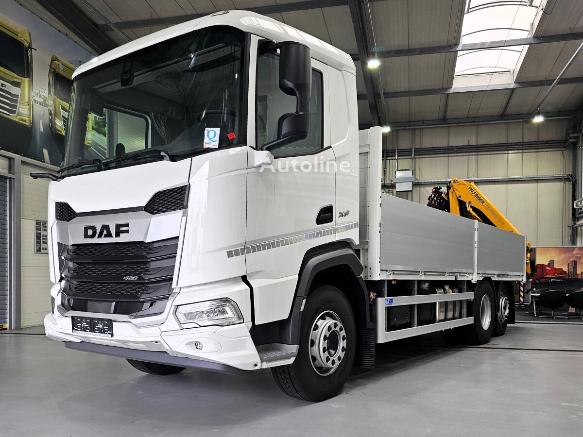 Novi DAF XF 480 FAR kamion s ravnom platformom
