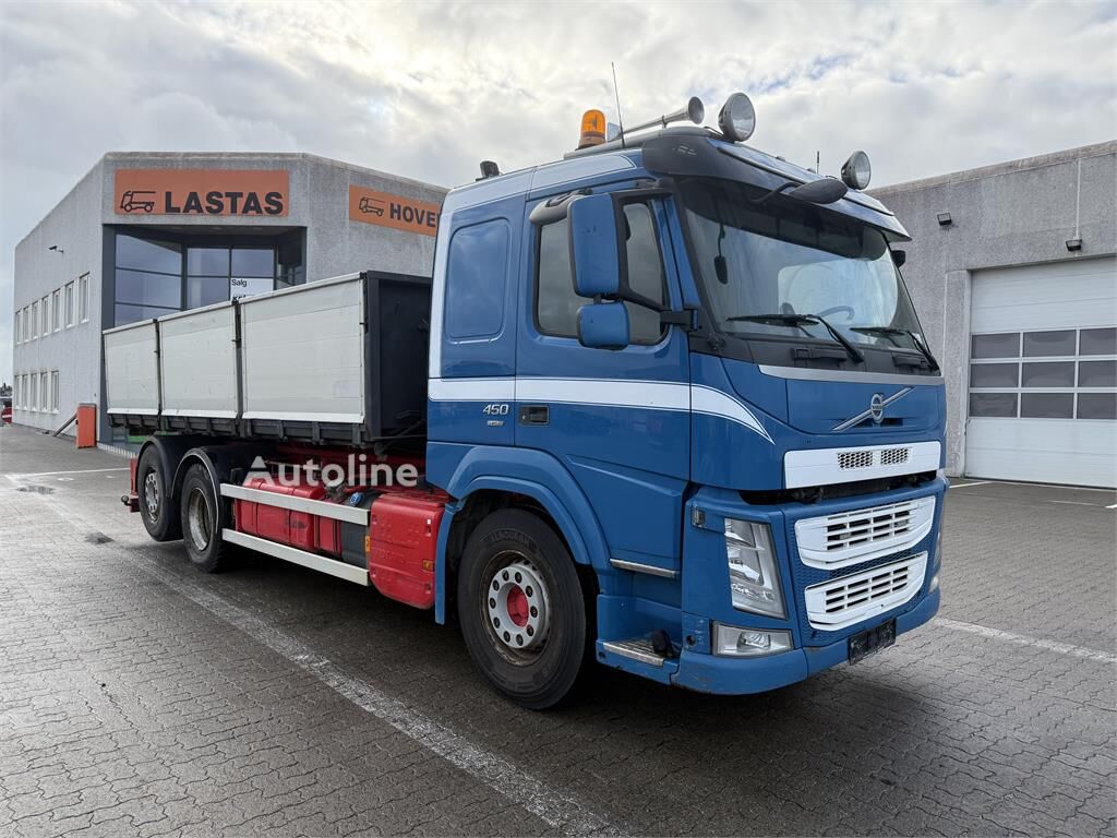 Volvo FM 450 EURO 6 kamion s ravnom platformom