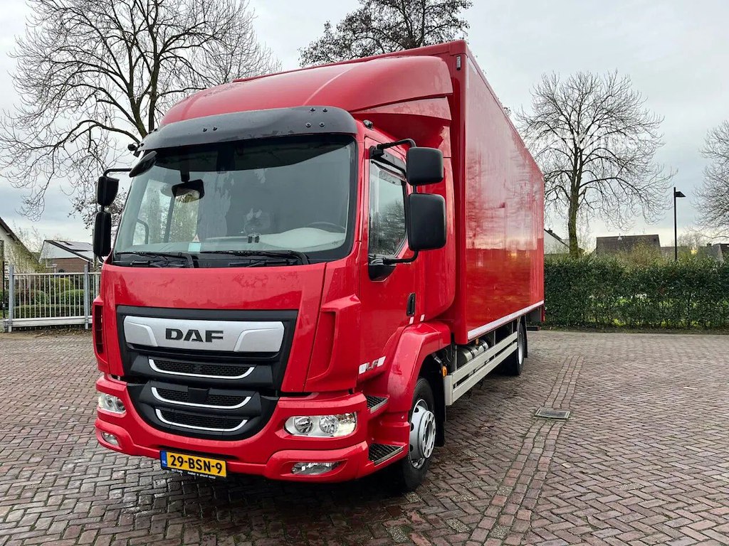 DAF LF 260 FA kamion furgon