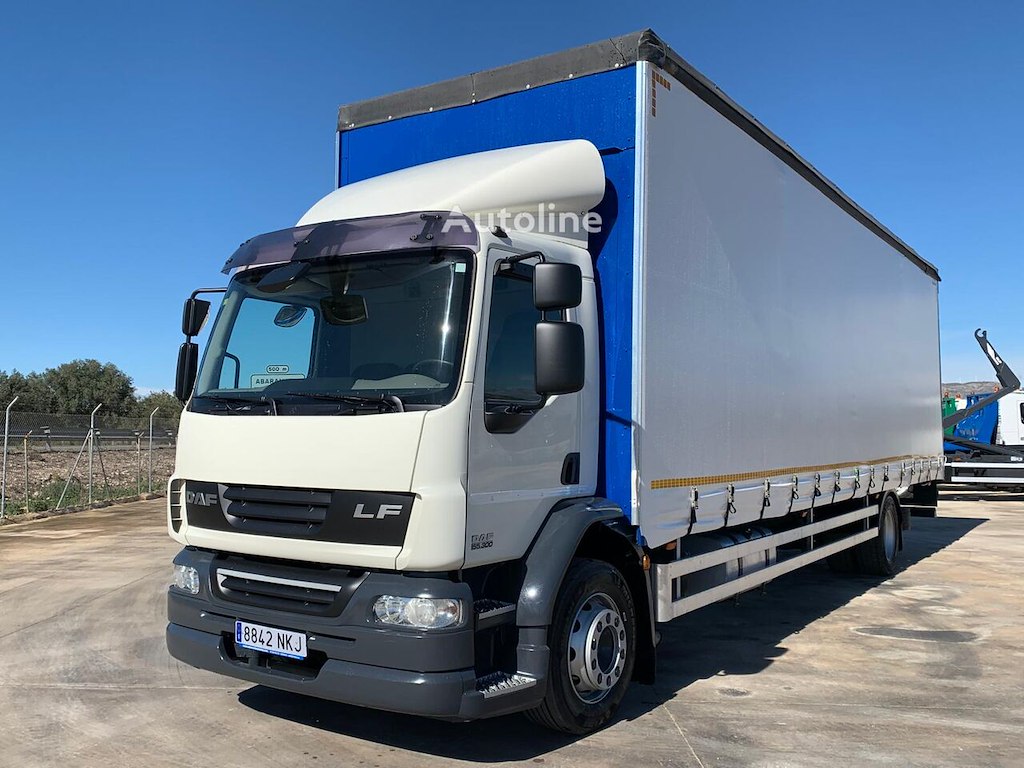 DAF LF 55.300 kamion sa klizna zavesa cerada