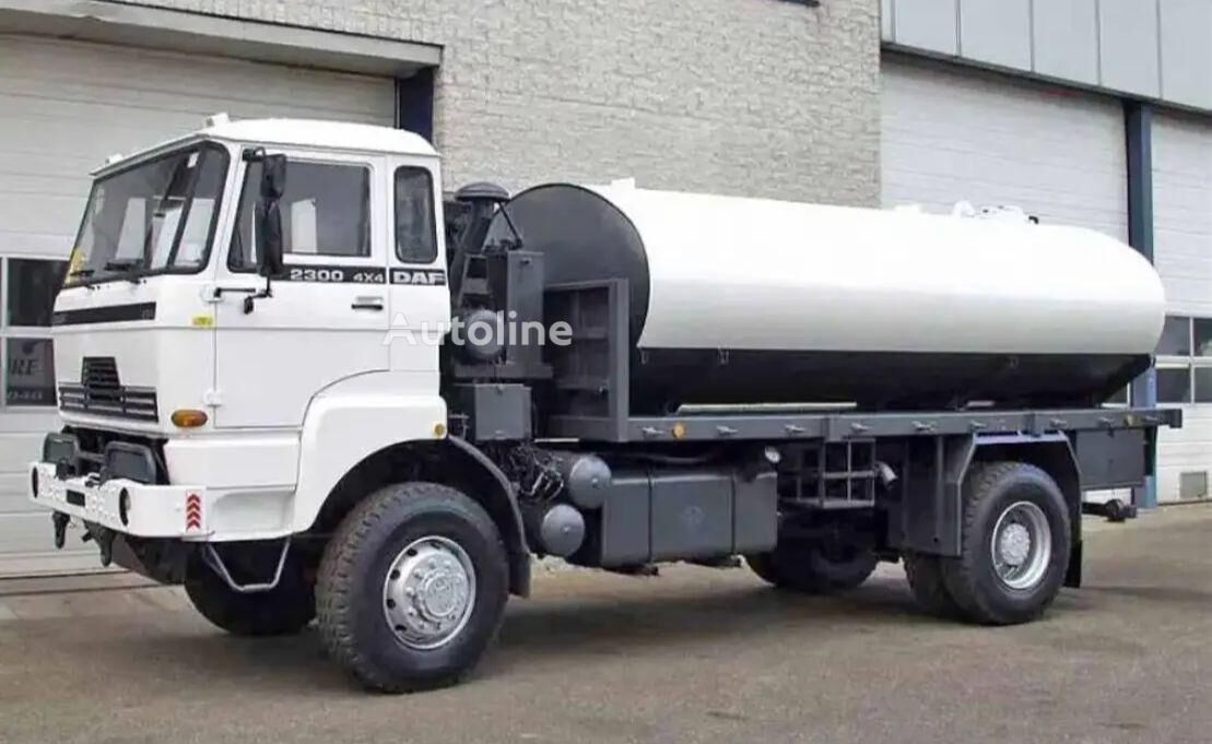 DAF 2300 4x4 fuel tanker - 10000 Liters - ex army autocisterna za gorivo