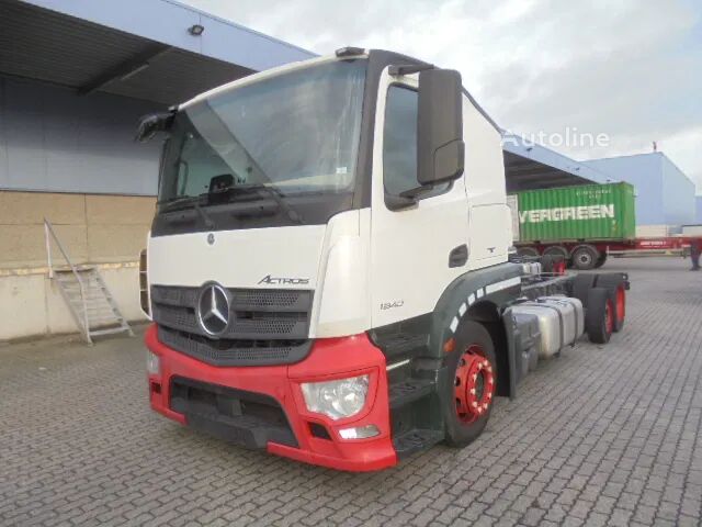 Mercedes-Benz Actros 2340 LL 6X2 vozilo za prevoz kontejnera