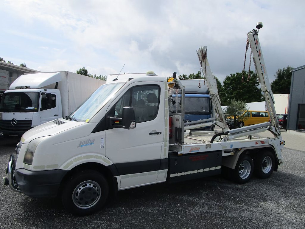 Volkswagen Crafter / Telescopic hooklift / 3-axle / AC kamion autopodizač kontejnera