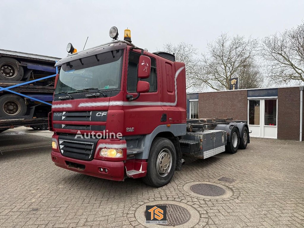 DAF CF 85.410 MANUAL - CONTAINER - EURO 5 kamion sa kukom za podizanje tereta