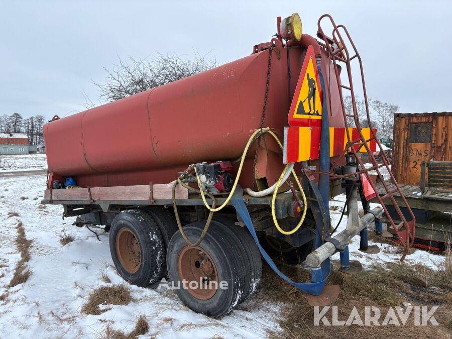 Prodaje se Vattentank 6m3 prikolicu kiper na aukciji