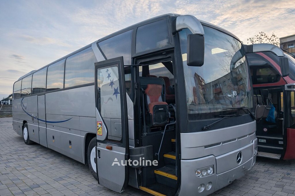 Mercedes-Benz O350 turistički autobus