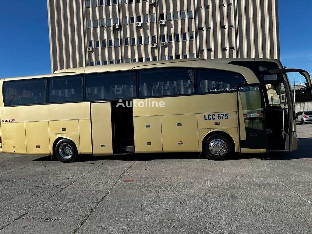 Mercedes-Benz Travego 15 turistički autobus