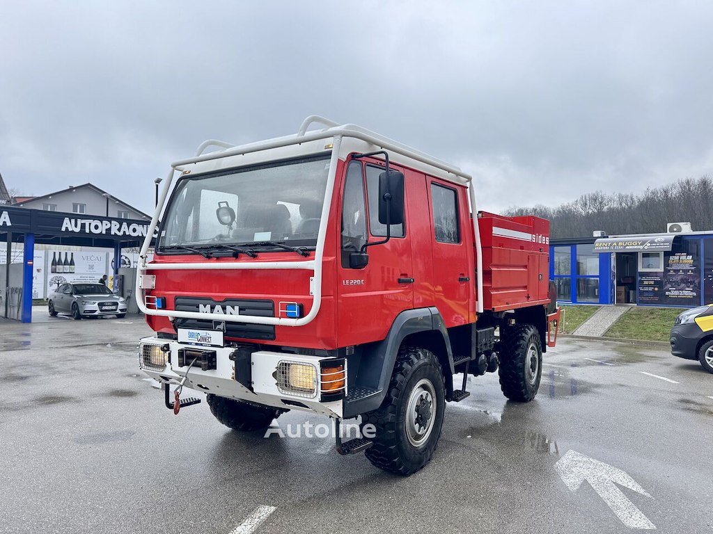 MAN LE 10.220 / 4X4 vatrogasno vozilo