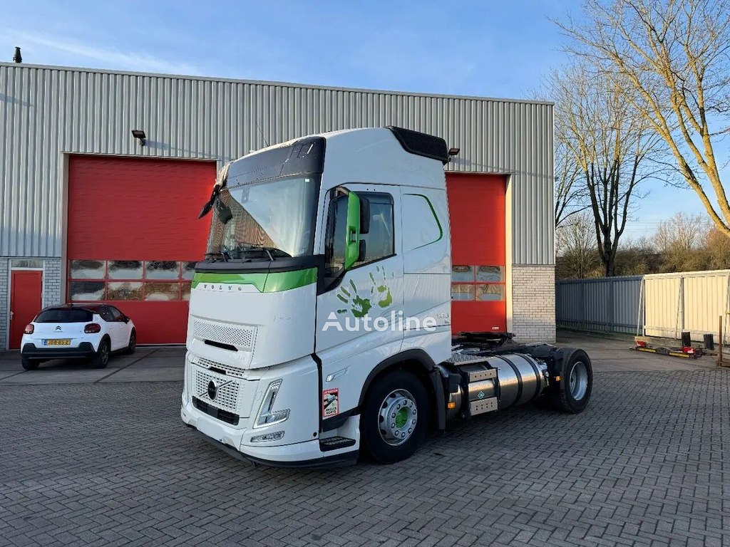 Volvo FH5-500 / ENGINE RUNNING / HYDRAULICS / VEB+ / ONLY:41800 KM / I tegljač nakon udesa