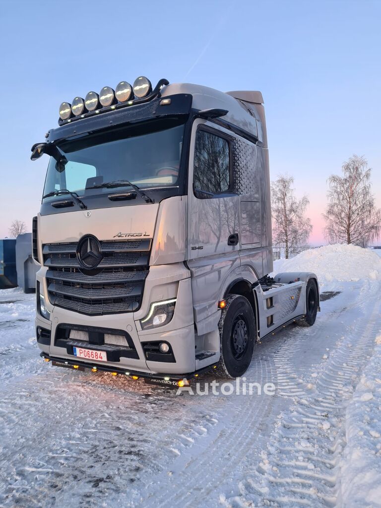 Mercedes-Benz Actros 1945 tegljač