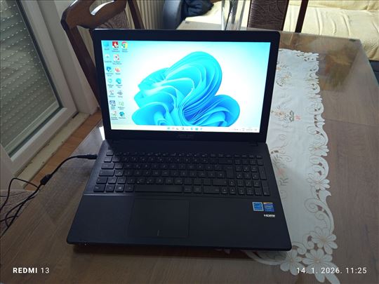 Asus Intel x2,4 GB,500 gb,punjac,15.6,Win 11