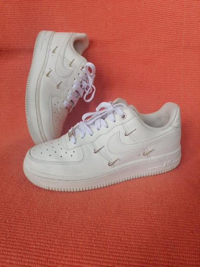 NIKE AIR FORCE patike vel 38