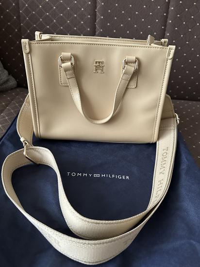 Tommy Hilfiger torba