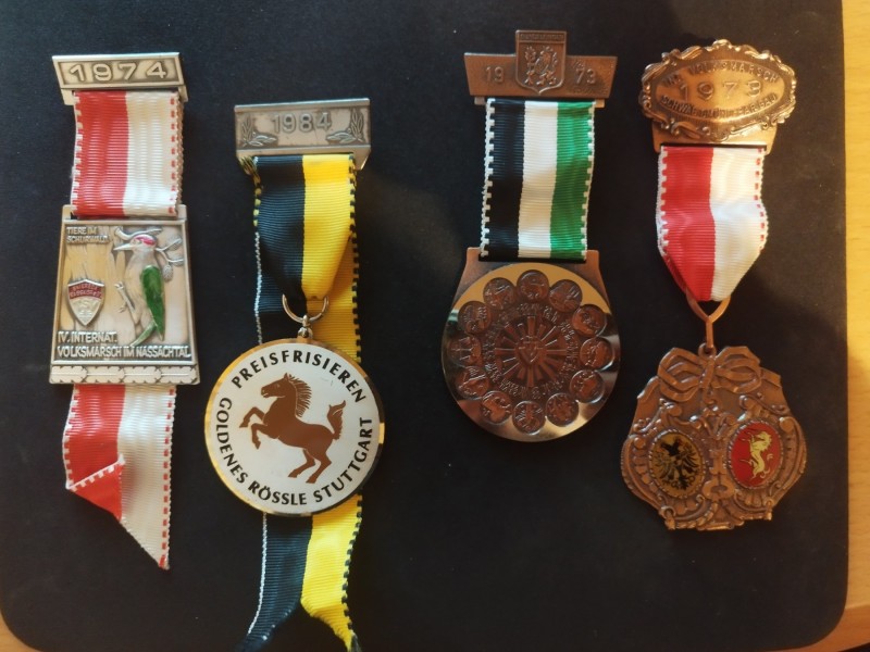 Medalje Strane