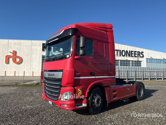 Prodaje se DAF XF105-480 tegljač na aukciji