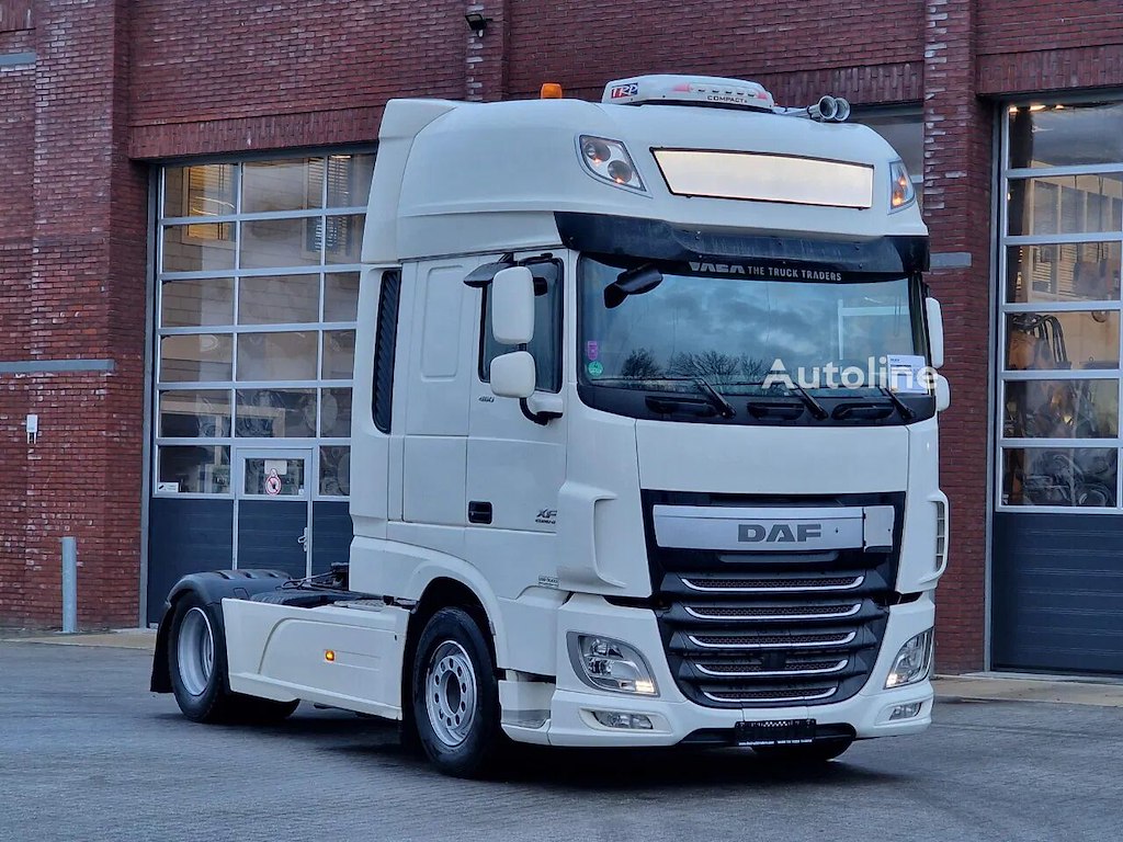 DAF XF 460 SuperSpaceCab 4x2 - Full air - Night Clima - TV -Microwav tegljač