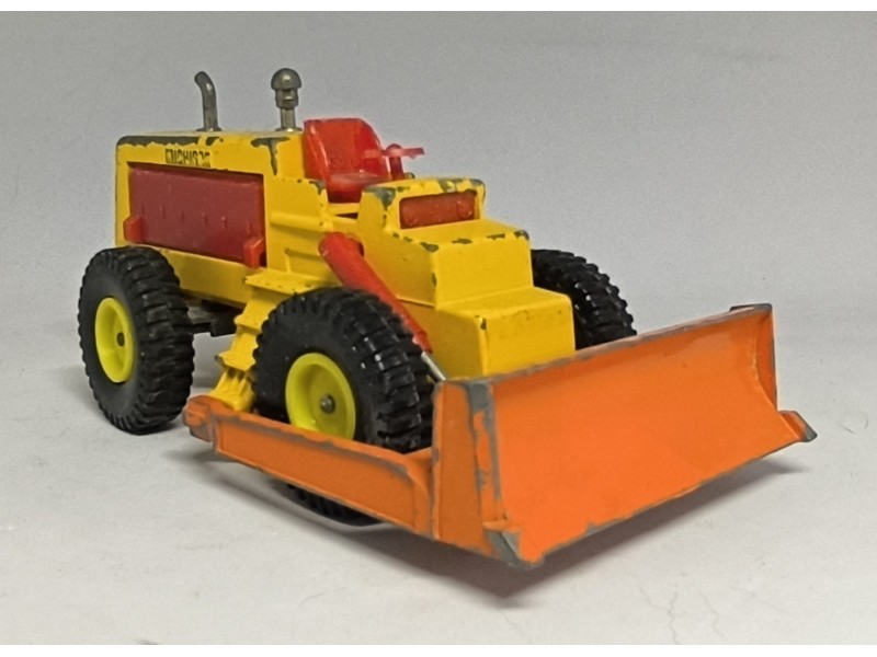 Bulldozer Tractor