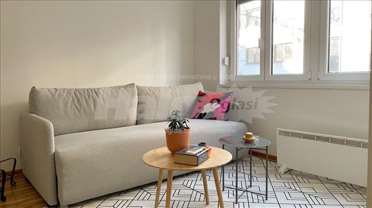 Zvezdara, Koste Taušanovića,garsonjera 27 m²