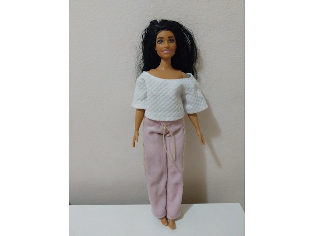 Buckasta barbie mattel lutka s crnom kosom