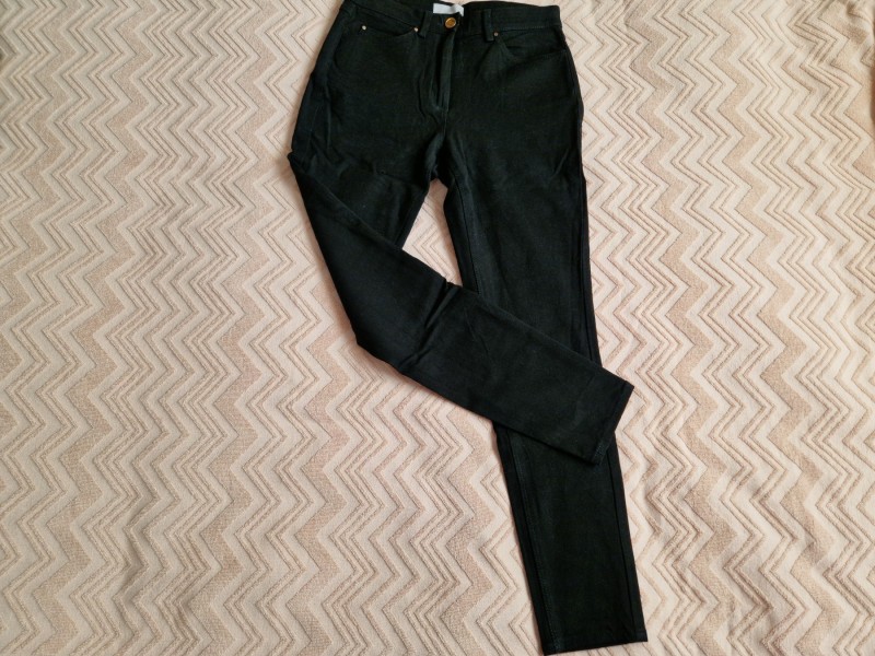 H&M crne skinny pantalone 36 – kao nove