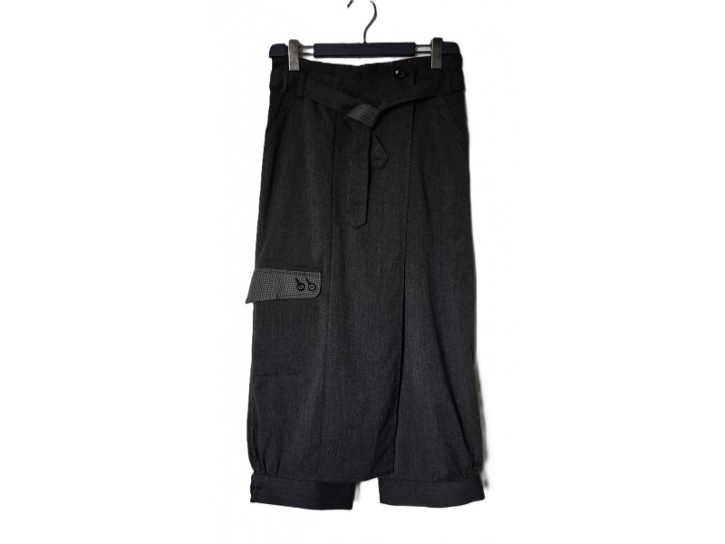 ATRATTIVO...BAGGY PANTALONE-KAO NOVE