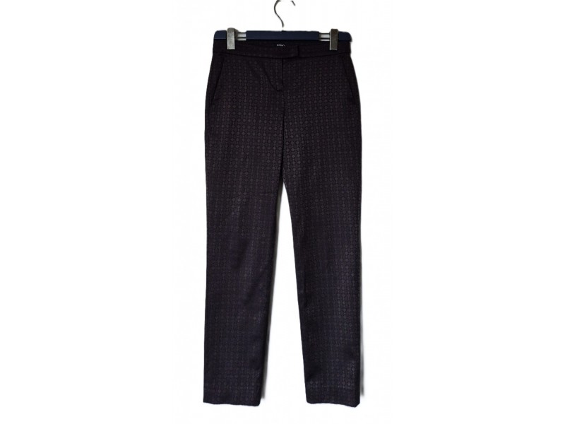 MAX&Co....POSLOVNE PANTALONE-KAO NOVE VEL.36