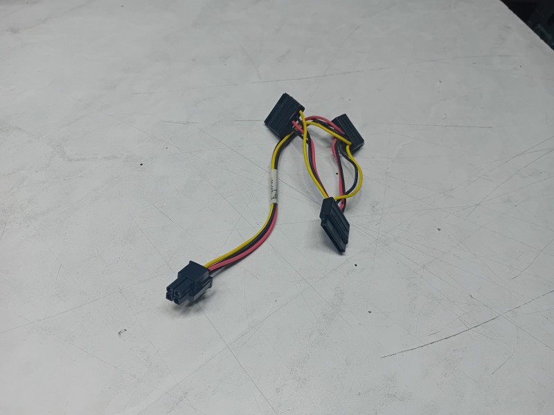 hp kablic pin4 na 3 sata,za 6 7 8 9 gen ispravan