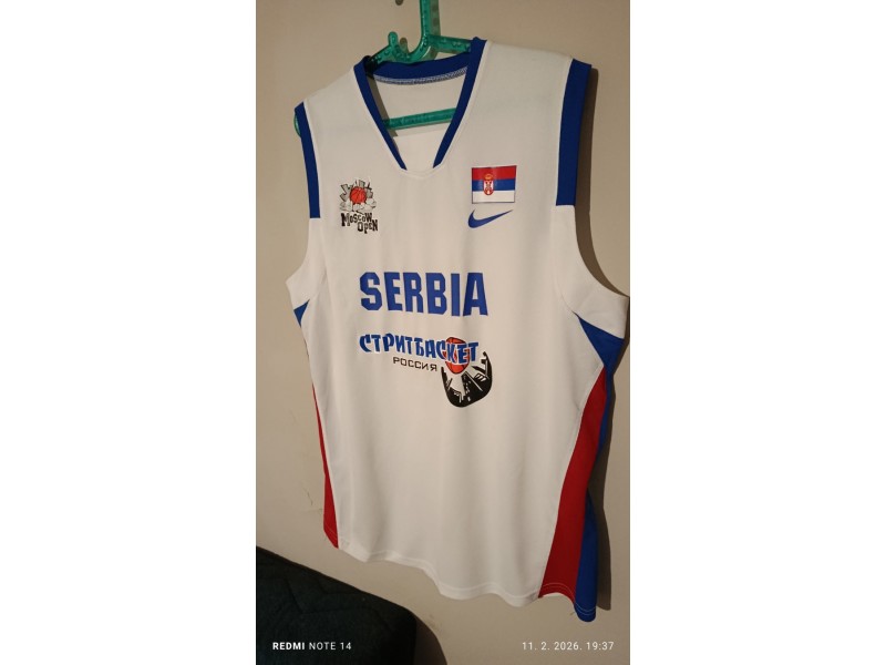 3x3 Srbija dres perfektan