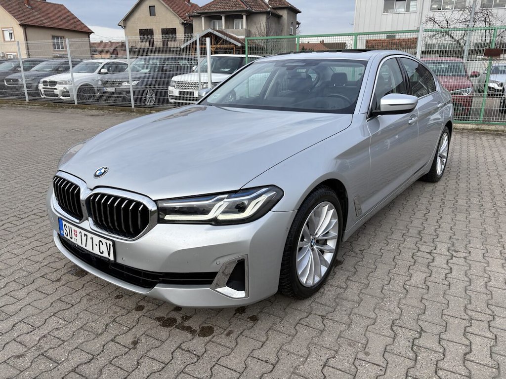 2020 BMW 530 Luxury Line Hybrid