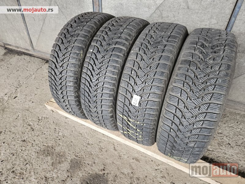 175-65-15 Michelin kao nove odlicne m+s