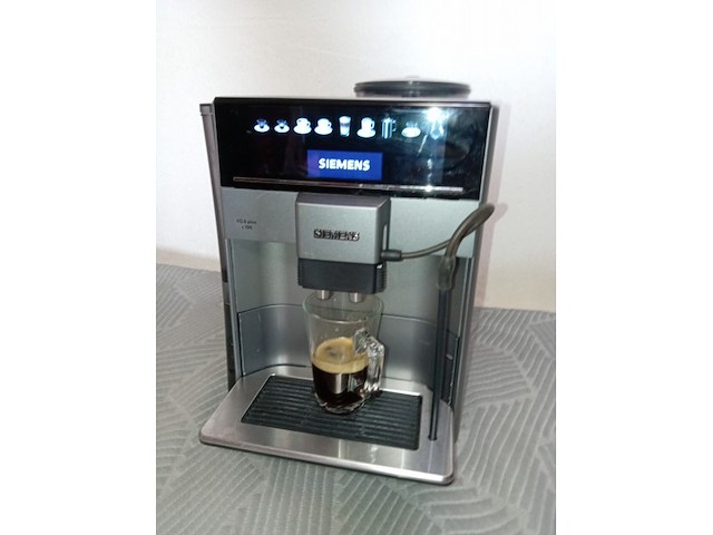 Kafe aparat Siemens EQ.6 Plus S100