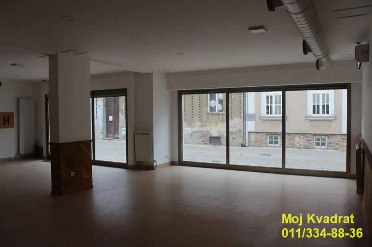 Izdavanje, poslovni prostor, 117m², Centar, Pančevo